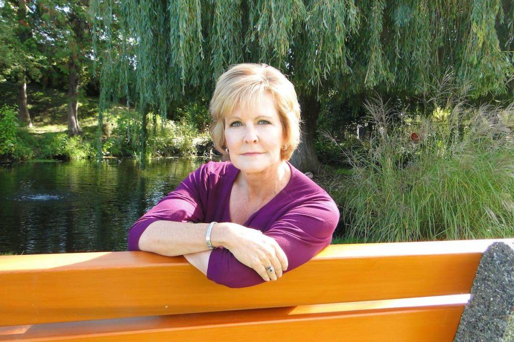 Radio Host Erin Davis pens Mourning Has Broken following death of her ...