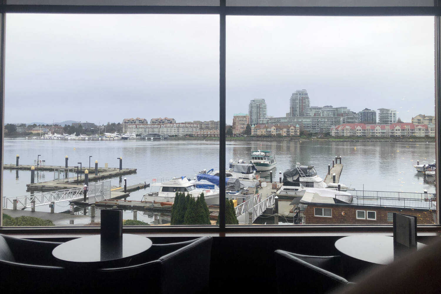 Victoria’s Blue Crab Seafood House combines stunning views with savoury ...